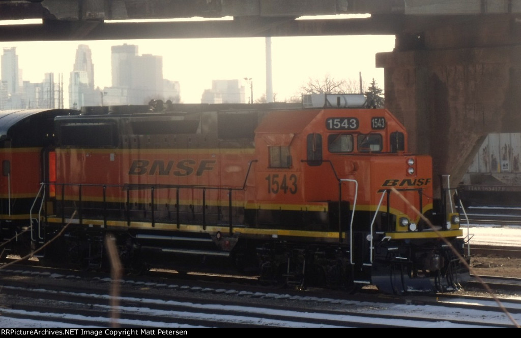 BNSF 1543